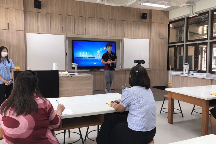 Hollywood International Ltd. › ActivPanel training in Science subjects ...