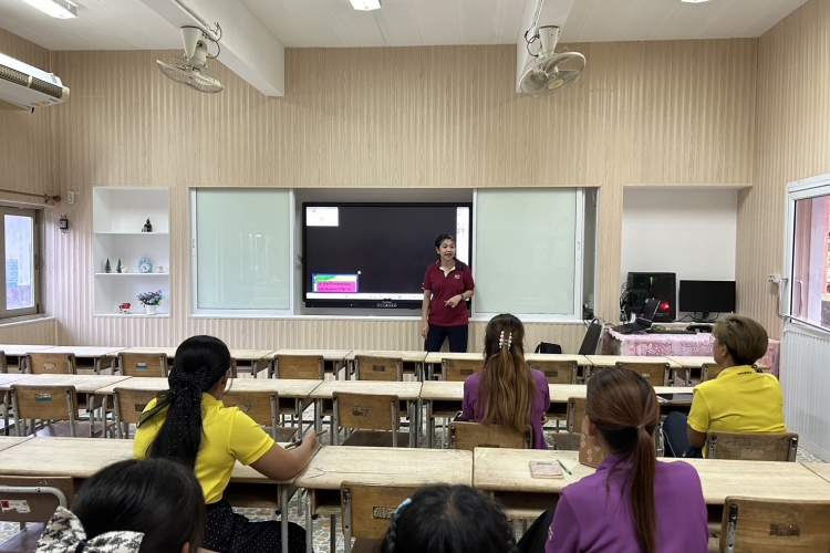 Hollywood International Ltd. › อบรมการใช้งานจออัจฉริยะ Promethean ...