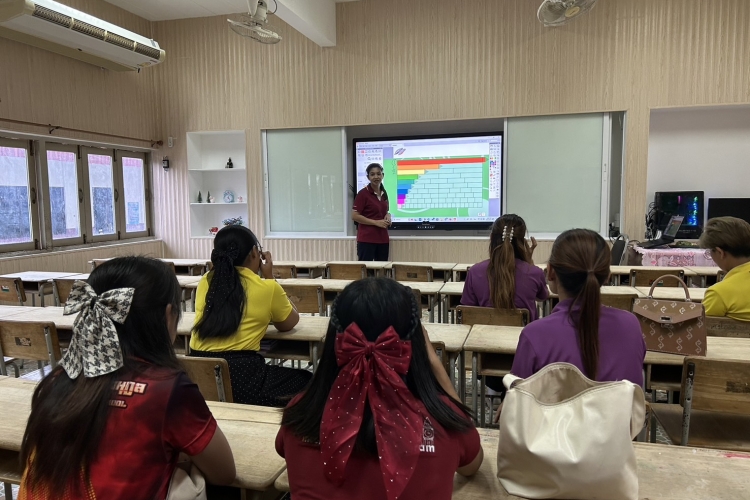 Hollywood International Ltd. › อบรมการใช้งานจออัจฉริยะ Promethean ...